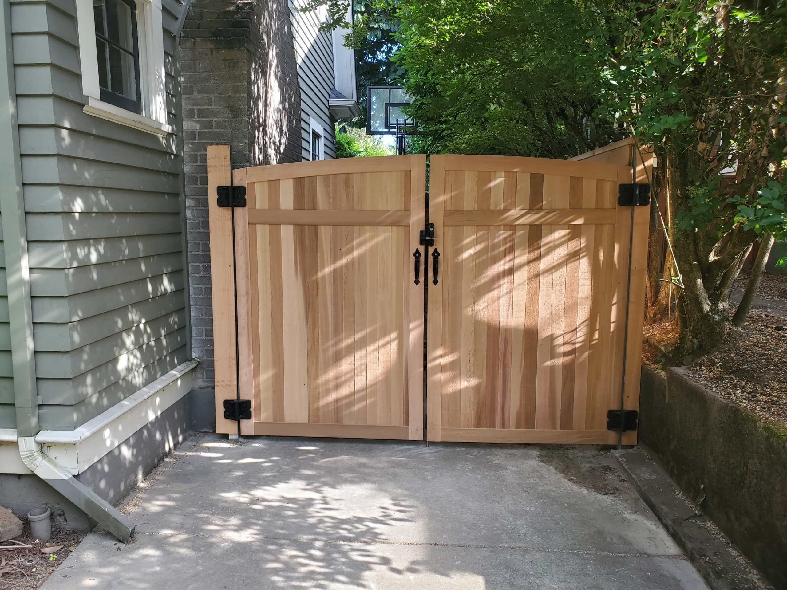 Board on Board Fence and Custom Gate in Portlan