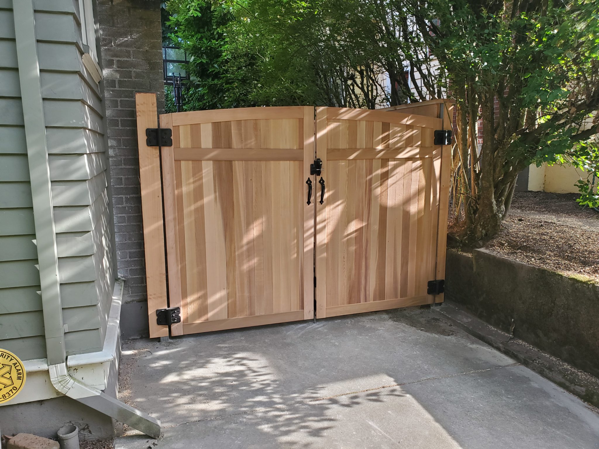 Board on Board Fence and Custom Gate in Portlan